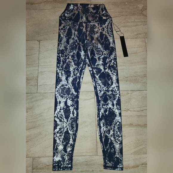 Carbon38 | Pants & Jumpsuits | Carbon38 Metallic Snake Print High Rise Legging Sz Xs | Poshmark